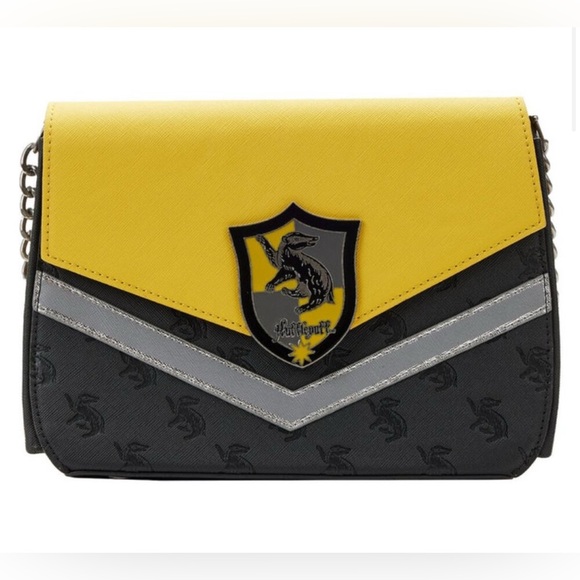 Loungefly | Bags | Disney Loungefly Hufflepuff Yellow And Black ...